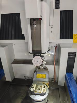 Cina Metodo di controllo Open-Loop 6 Axis CNC EDM Small Hole Drilling Machine per pale di turbina in vendita