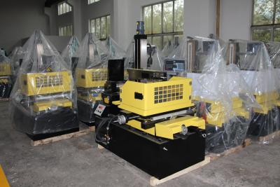 China Servo Motor CNC Electro erosive Wire Cut Machine A320 for Metal for sale