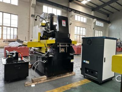 China Metal-Cutting CNC Machine Tools Single Cut CNC Medium Speed Wire Cut EDM Machine Dk7735 for sale