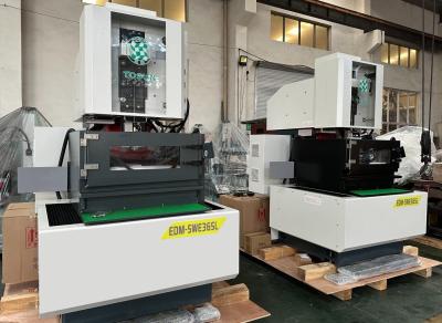 China Precisión de inmersión CNC máquina de cobre corte de alambre EDM Swe85SL solicitud personalizada para su en venta