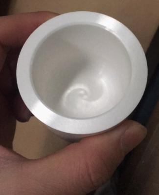 China Baixo choque térmico 5Y-TZP com revestimento térmico de barreira de zircônio recipiente de moagem de 2 mm espessura de parede reforçada à venda