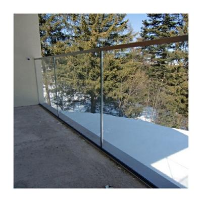 China 15mm u base frameless glass staircase fancy balcony railing Te koop