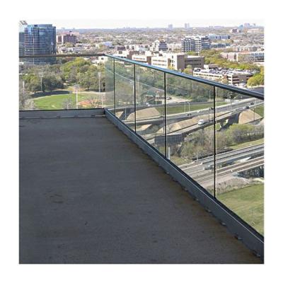 Cina U channel handrail glass balustrade sizes contemporary balcony railings in vendita