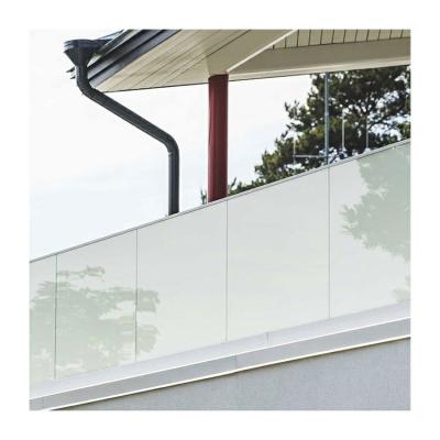 Cina Glazing u channel cheap glass balustrade installing balcony railing in vendita