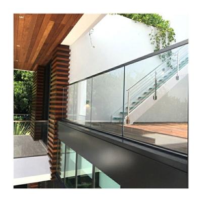 Cina Aluminium balustrade systems glass railing standoff fittings small privacy fence for patio in vendita