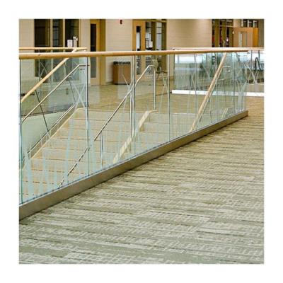 China Freedom fence u base glass staircase price list patio timber posts à venda
