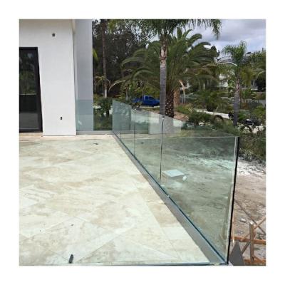 China Freedom fence u base glass banister rail terrace design with baluster à venda