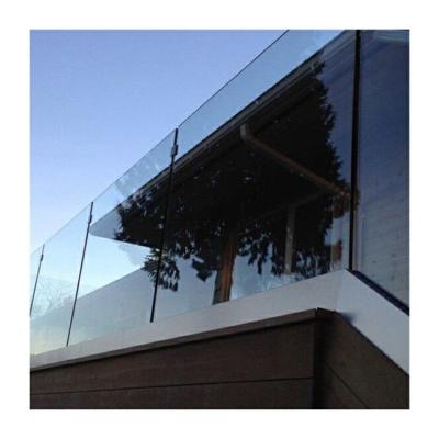Cina 10mm u base glass handrails for stairs terrace handrail in vendita
