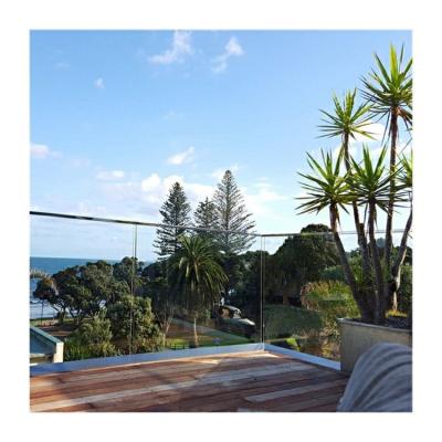 中国 Fencing u base glass brackets for stairs terrace privacy fence 販売のため