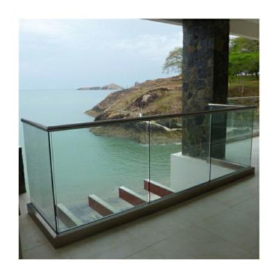 中国 Fencing u base glass brackets for stairs terrace privacy fence 販売のため