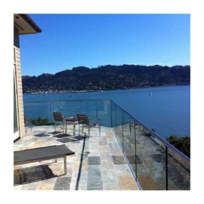 Cina Modern high quality factory price balcony railing U channel glass railing in vendita