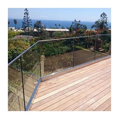 Cina Frameless Tempered Glass Railing with Embedded Aluminum U Base Channel for Balcony in vendita