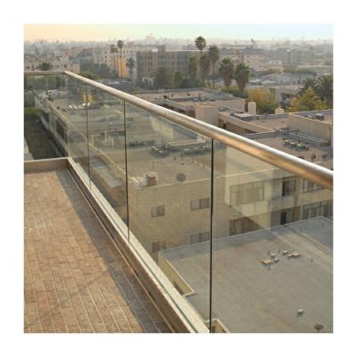 Cina Modern U Channel Glass Railing Stair Banister Fence With Roof WA-RAL1338 in vendita
