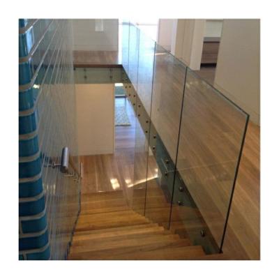 China Rwanda glass standoff pins glass patio standoff fence à venda
