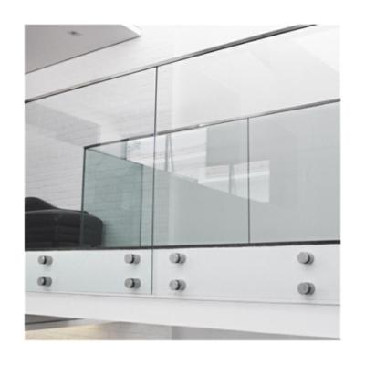 Cina Reasonable design glass table standoffs covered patio standoff with privacy wall in vendita