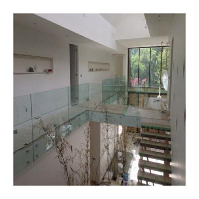 China Led designed free standing glass railing railings for patio standoff steps Te koop
