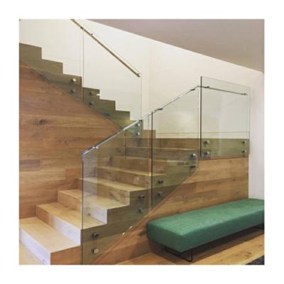 Cina Multilayer standoff hardware metal patio standoff railings in vendita