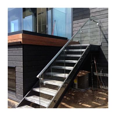 Cina Multilayer standoff hardware metal patio standoff railings in vendita