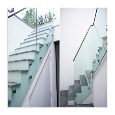 Cina High quality glass mounting standoffs plastic balcony standoff railings in vendita