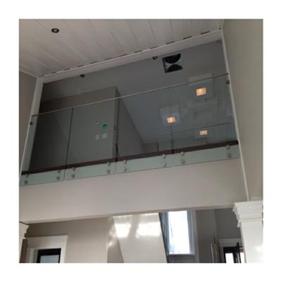 Cina Stainless Standoff Glass Railing Wall Mounted Display Systems WA-RST1154 in vendita