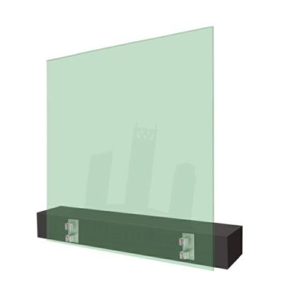 中国 Steel Railing Design Glass Standoff Fittings Balustrade 販売のため