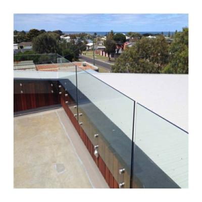 Cina Design Modern Balcony Side Rails Glass Railings Exterior For House in vendita