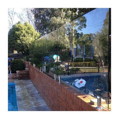 Cina Kiribati 42 inch spigot glass railing pool with spigot fence in vendita