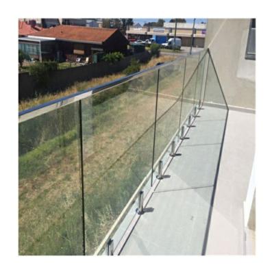 Cina Netherlands glass spigots balcony privacy wall in vendita