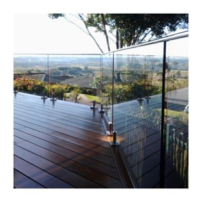 Cina Nicaragua 36 inch spigot glass railing black deck spigot railing spindles in vendita
