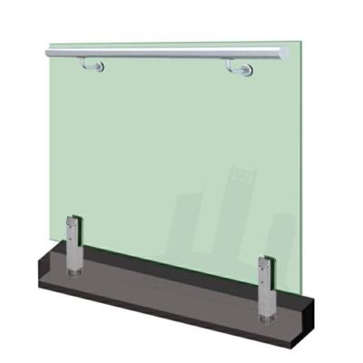 Cina Glass fence panels price balustrade systems for decking spigots china railing in vendita