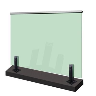 Cina Stainless steel glass fittings balustrade fencing frameless glass spigots suppliers railing in vendita
