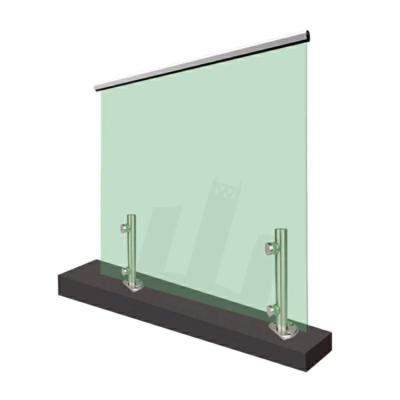 Cina Glass stair balustrade systems cost pool fence spigots for sale in vendita