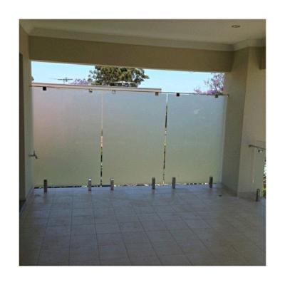 Cina Outdoor Handrails Spigot Glass Railing Flooring Mounted 60*60mm in vendita