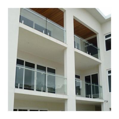 Cina Large favorably side mounted glass spigots outdoor balcony spigot railing in vendita