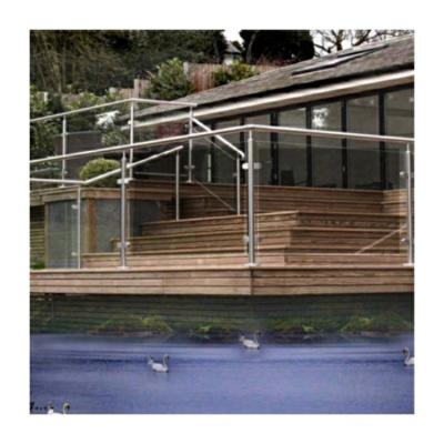 中国 Pvb laminated glass balustrades handrail for front porch steps deck railing systems pricing 販売のため