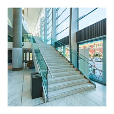 中国 Anti slip glass fencing simple outdoor stair railing tempered glass balustrade 販売のため