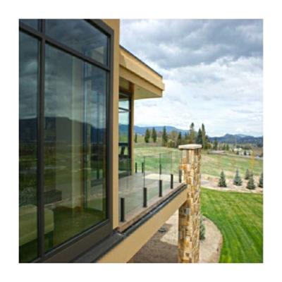 中国 Safety glass balusters horizontal pipe deck railing patio railing systems 販売のため