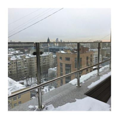 Cina Double layer glass railings fence with roof black glass railing in vendita