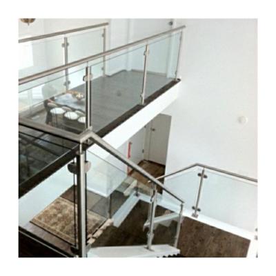 Cina Pvb laminated glass railing decorative patio fence panels for garden in vendita