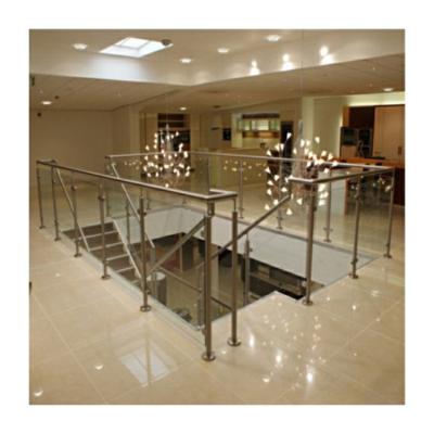 Cina Anti slip glass fencing deck and patio railings fence for balcony in vendita
