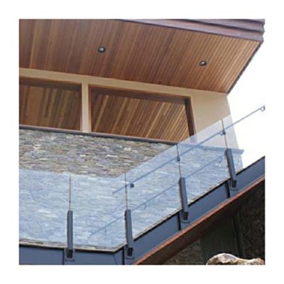 中国 Laminated glass railings metal deck stair railing wood and glass balustrade 販売のため
