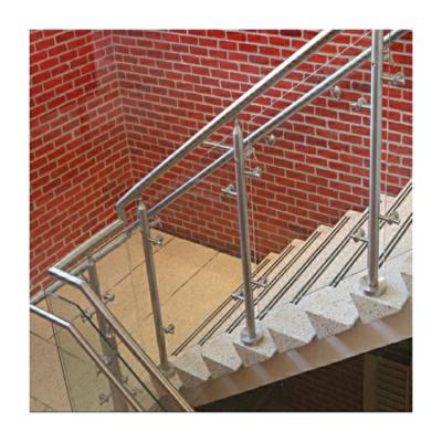Cina Sgp laminated glass fence glass spindles for stairs balustrade gate in vendita