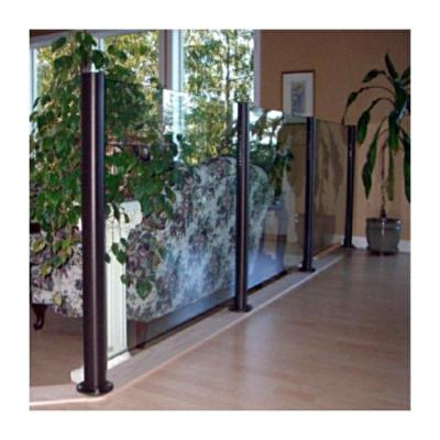 Cina Laminated glass fence front patio fence safty glass balcony railing in vendita