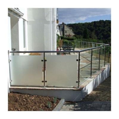 Cina ANSI Z97 glass balusters front porch fence with gate railing installation in vendita