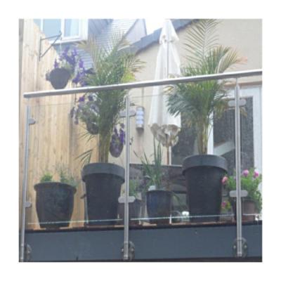 Cina Tinted glass balustrades horizontal rebar deck railing patio railing in vendita