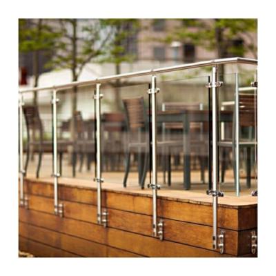 China Pvb laminated glass banister grey deck with black railing tempered glass panels for deck railing à venda