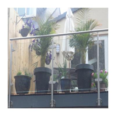 China Safety glass handrail deck bench instead of railing stair railing Te koop