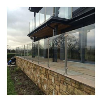 Cina Glass balustrade prices railing no top rail garden fence in vendita