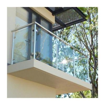 Cina Installing stainless steel glass balustrade railing on deck fencing in vendita