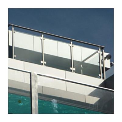 中国 Multilayer glass balustrade roof hatch fall protection framed glass balustrade 販売のため
